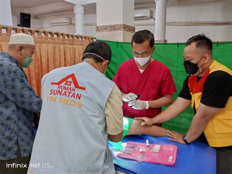 Rumah Sunat Dr Mahdian Aktif Menggelar Sunat Massal 2022 2023