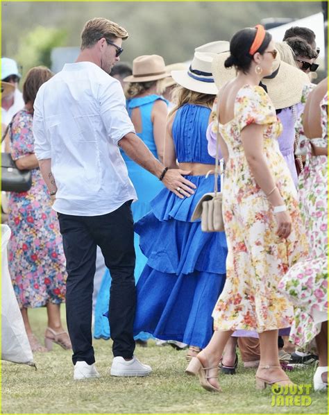 Chris Hemsworth And Elsa Pataky Couple Up At Magic Millions Yearling Sale