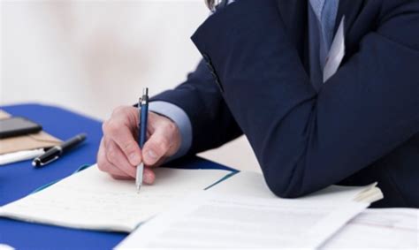 Назначаване на срочен трудов договор по чл 68 ал 1 т 1 от КТ и последващо удължаване на срока