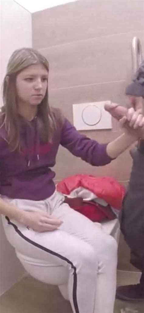 Cfnm Erection Show Off