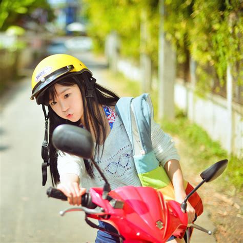 机车女孩 車 文 精 Upiko1105