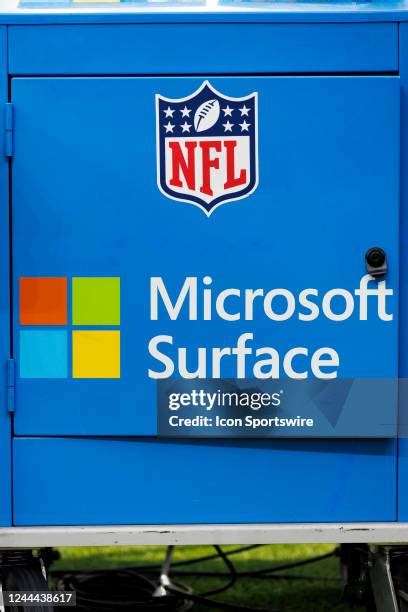 Surface Nfl Photos And Premium High Res Pictures Getty Images