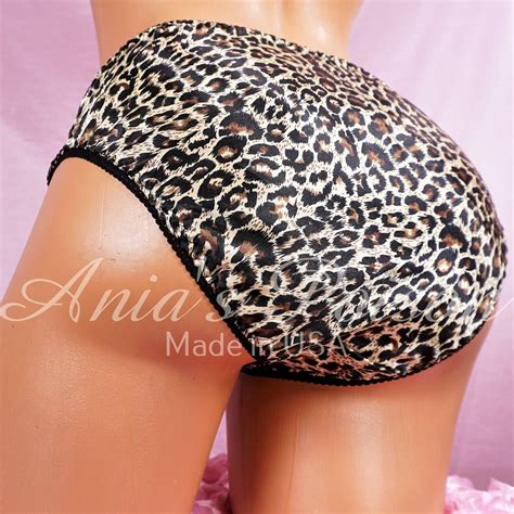 Lace Duchess Classic 80s Cut Halloween Trick Or Treat Spooky Orange