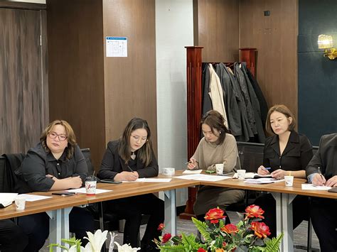 Өвөрхангай аймагт хуульчийн үргэлжилсэн сургалт болж байна