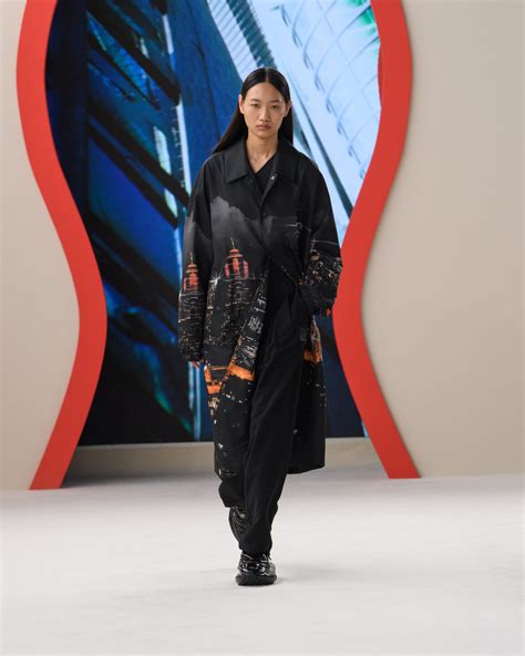 Li Ning Returns To Paris Fashion Week With A Show With A Wow Factor Highxtar