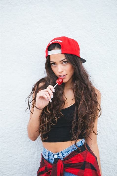 Miranda Model Crop Tops Miranda Model