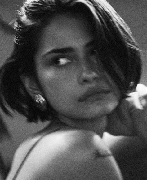 Sofia 🦢 On Twitter 🎼 🤍 I Like To Fancy Souls As Being Made Of Light And Some Are All Shot