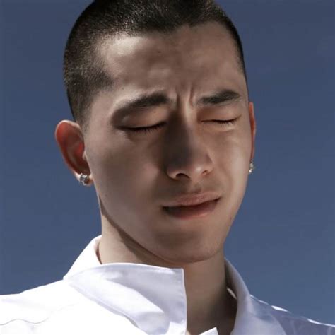 寸头男头像 寸头头像男大全 犀牛图片网