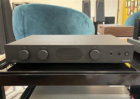 Audiolab 7000a Int Amp Black Very Good Trade In 1 Year Acx Warranty