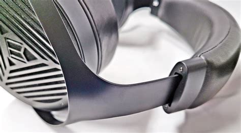 Monoprice Monolith M1070 Planar Headphones Review