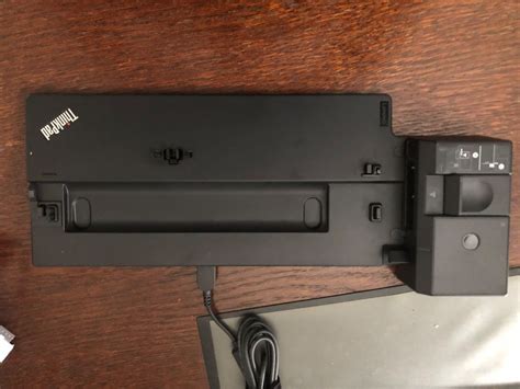 Top Thinkpad T S I U Ultra Docking Station Monitor Gebraucht In Hinterkappelen F R