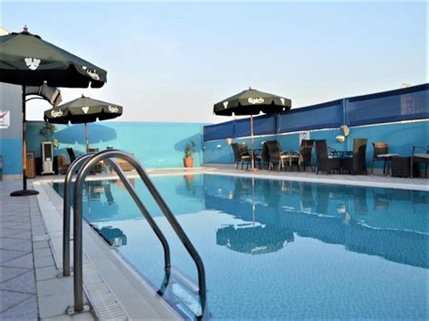 Mohamed Elwan On Linkedin Special Dubai Night Buffet Swimmingpool Specialoffer