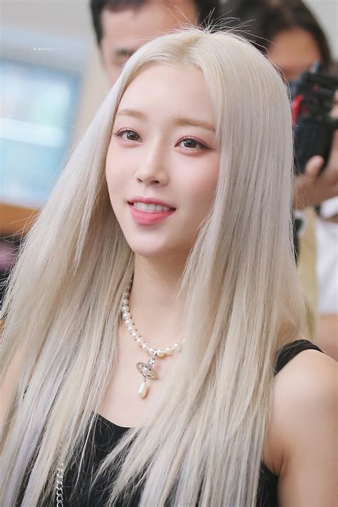 브레이브러브 on Twitter 수민 SUMIN 스테이씨 STAYC 오랜만이야