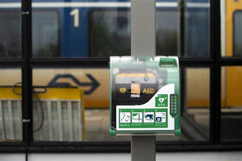 Hier Hangt Een Aed Bij Jou In De Buurt Margriet