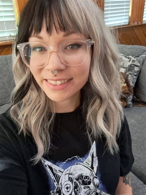 Platinum Blonde Wavy Wig With Slice Of Black Eclipse By Lush Wigs U