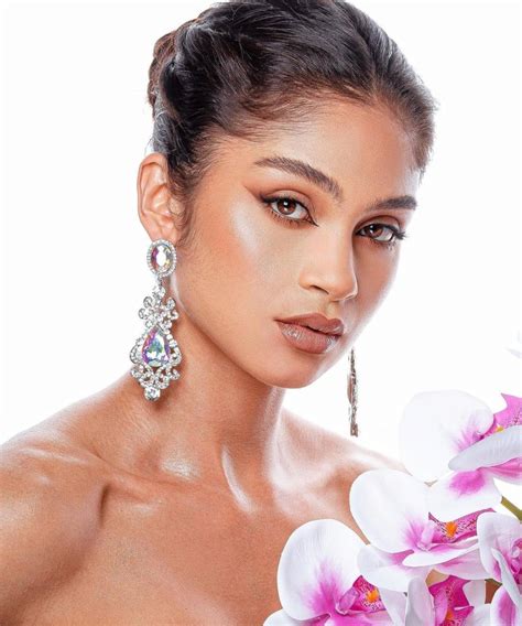 Paula Montes Miss World PERU