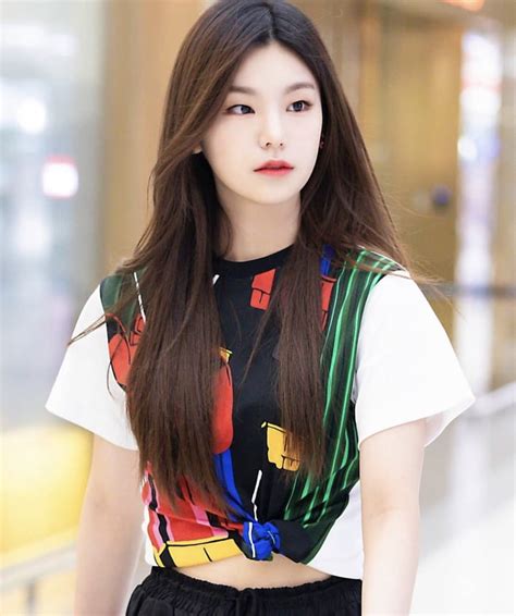 Hwang Yeji Itzy Porn Pictures Xxx Photos Sex Images 3840467 Page 4 Pictoa