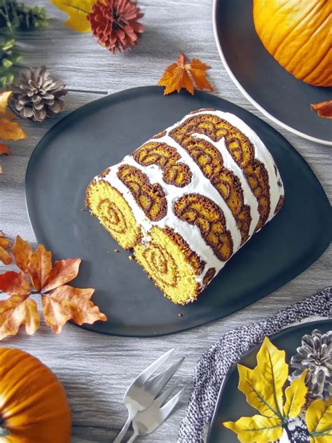 Irresistible Pumpkin Cake Roll With Cream Cheese Filling Treat