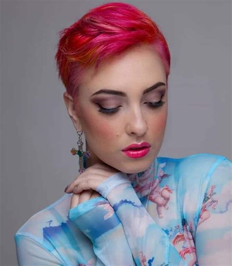 60 Trendiest Asymmetrical Pixie Cuts For 2024 Artofit