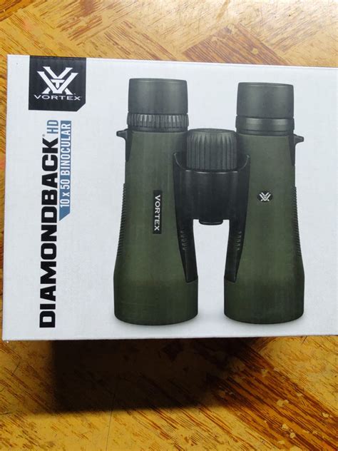 Binocular Marca Vortex Casa León Tupungato