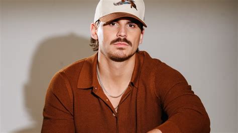Tucker Wetmores Journey From Gridiron To Top Of The Country Music Charts