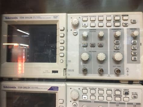 tds 1012B Tektronix TDS1012B 2CH 100MHz 數位 示波器 保固3個月 可開發票 | Yahoo奇摩拍賣