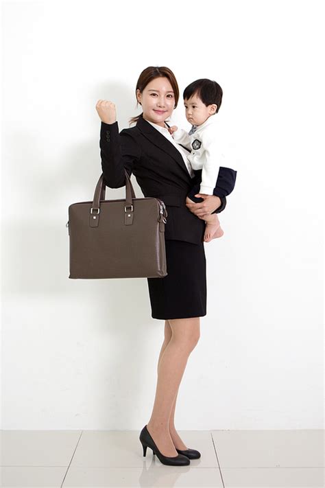 유토이미지 엄마와 아기 046