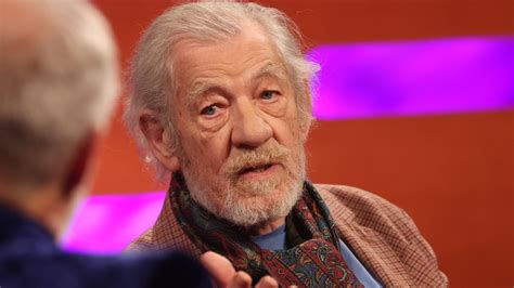 Ian Mckellan Reflects On Stage Fall Recovered Physically