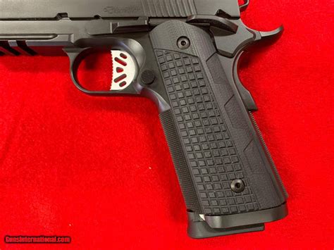 Dan Wesson Discretion Commander Mm