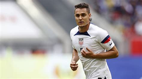 Aaron Long Lafc Signs Usmnt Defender From New York Red Bulls Sports Illustrated