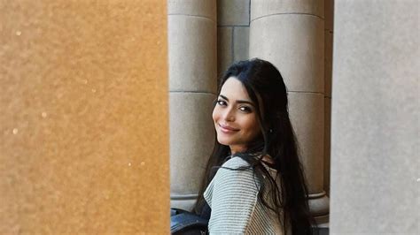 لأول مرة أسماء جلال ترد على جدل تشبيهها بمايكل جاكسون إرم نيوز