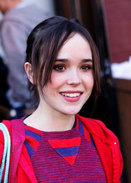 성전환 엘리엇 페이지 유방절제술 흔적 선명한 상탈 근황  포텐 터짐 최신순 에펨코리아