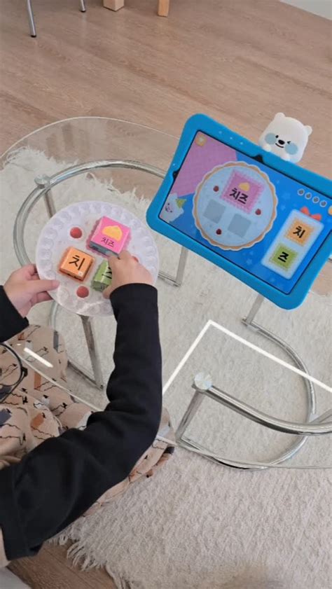 권혜선 제품제공 일상속 달콤한 휴식은 Only 33kcal 스모어 오갓멜로와 🥮 달콤바삭하여 육아맘 워킹맘들 커피마실때 함께 먹으면 딱 ᐟ 코스트코 품절 대란템