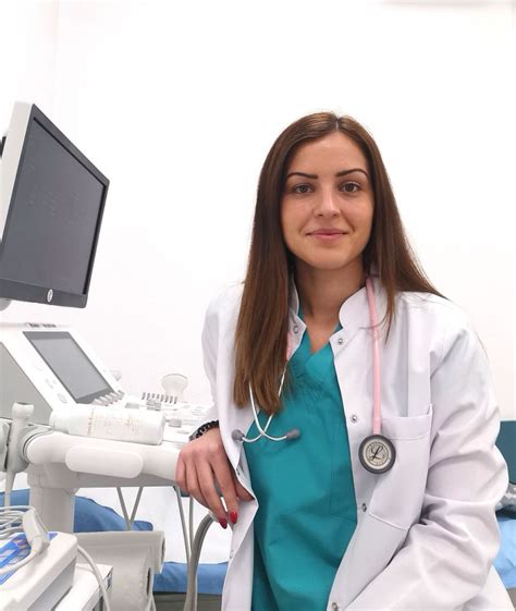 Д р Виолета Желева Нефролог Бъбречни болести Пловдив Супердок