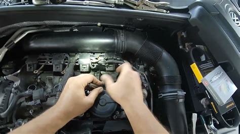 Tip on removing stuck coil boots on Volkswagen spark plugs - YouTube