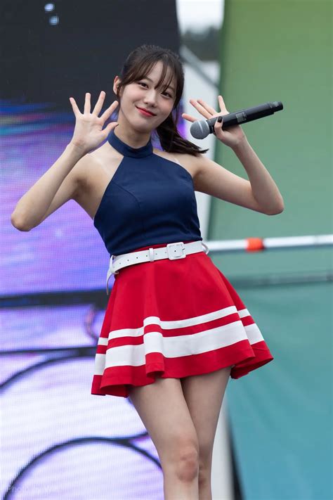 Lovely Luda Scrolller