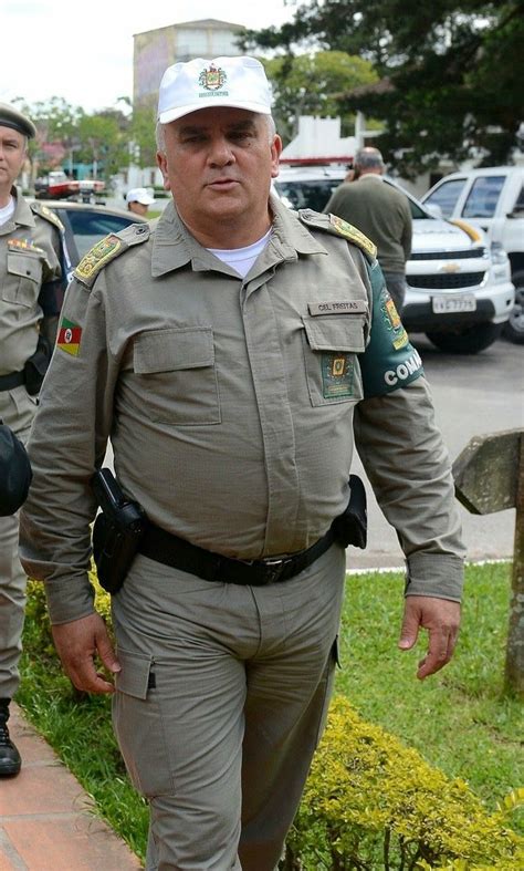 「警察官 Policeman 外国 編 Np」おしゃれまとめの人気アイデア｜pinterest｜ﾉｰﾊﾟﾝ喫茶ﾌﾟｰさん ぽっちゃり男性 男性警察官 男性