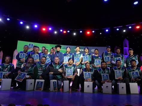 Монгол улсад анх удаа зохион байгуулагдсан олон улсын мөсөн урлаачдын