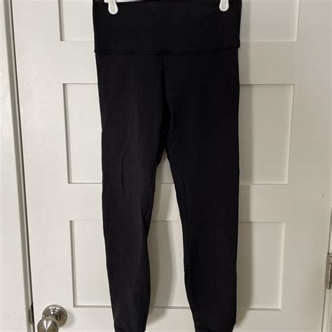 Lululemon Leggings Cropped In Black Size Some Depop