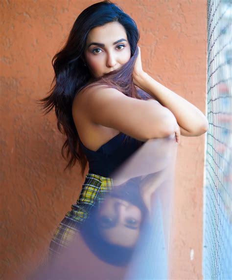 Parvathy Nair Actress Photos Latest 005