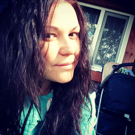 Надя Петрова