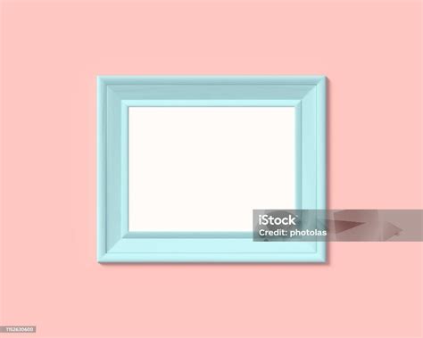 3x4 가로 풍경 사진 프레임 이랑 사진에 대 한 Realisitc 종이 나무 또는 플라스틱 파란색 빈 포스터 프레임 핑크 장미 배경에서 템플릿을 모의 3d 렌더링 공란에