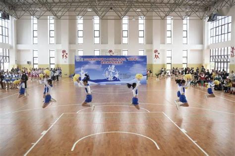 舞动激情 放飞梦想 ——韶关市万豪英文中学健美操比赛风采展示 搜狐大视野 搜狐新闻