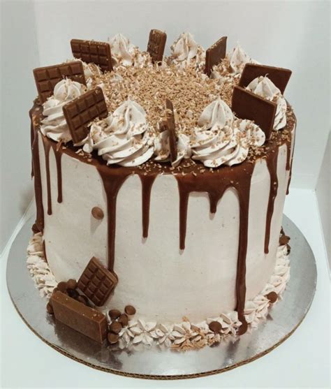 Toppincake Mx On Instagram Pastel Personalizado Chocolate Baileys👌🏻🍫