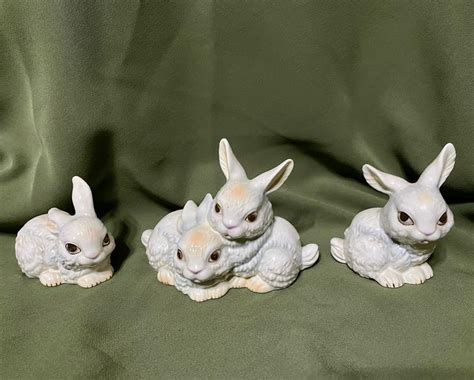 Фарфоровые статуэтки зайцы — ціна 6000 грн у каталозі Статуетки Купити товари для дому та