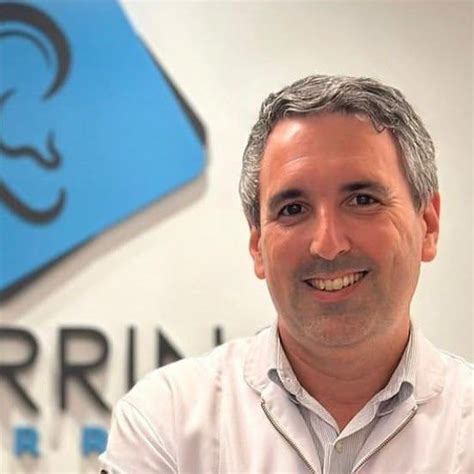 Elliott Brady Elliotte Brady • Threads Say More