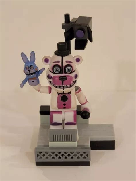 MCFARLANE FNAF FIVE Nights At Freddys Funtime Freddy With Stage Right