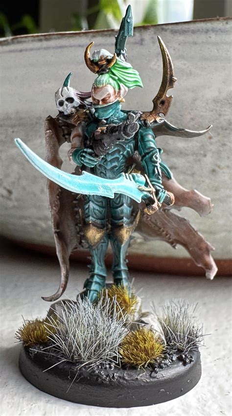 Drukhari Archon The Yncarnes Hand The Bolter And Chainsword