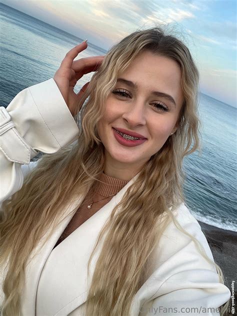 Amel Lia Nude Onlyfans Leaks Fappening Fappeningbook