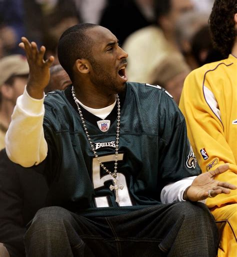 Kobe Bryants Love For Philadelphia Eagles Back In Limelight Los Angeles Times